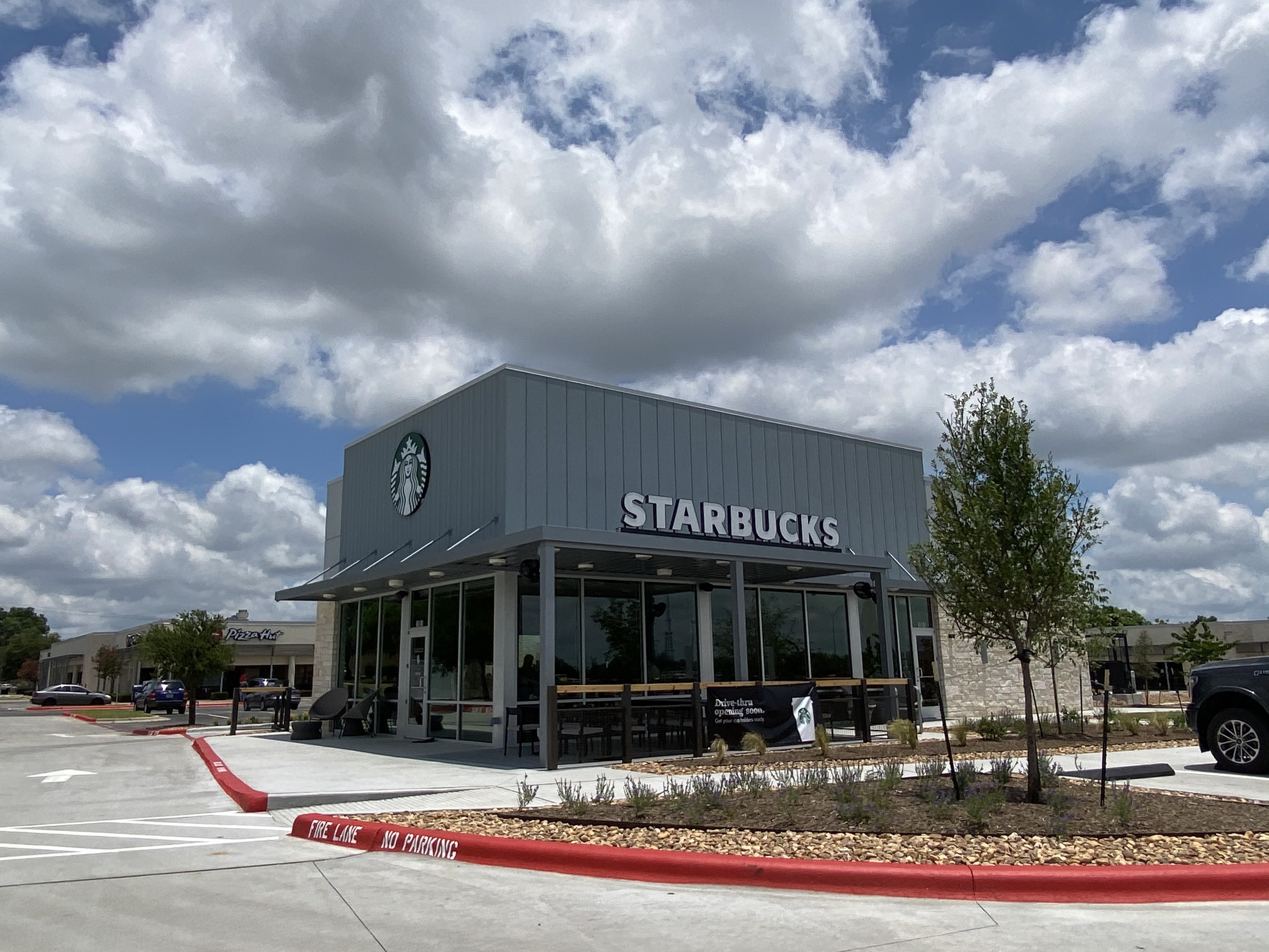 New Starbucks opens on IH 35 in Round Rock – Williamson Reporter
